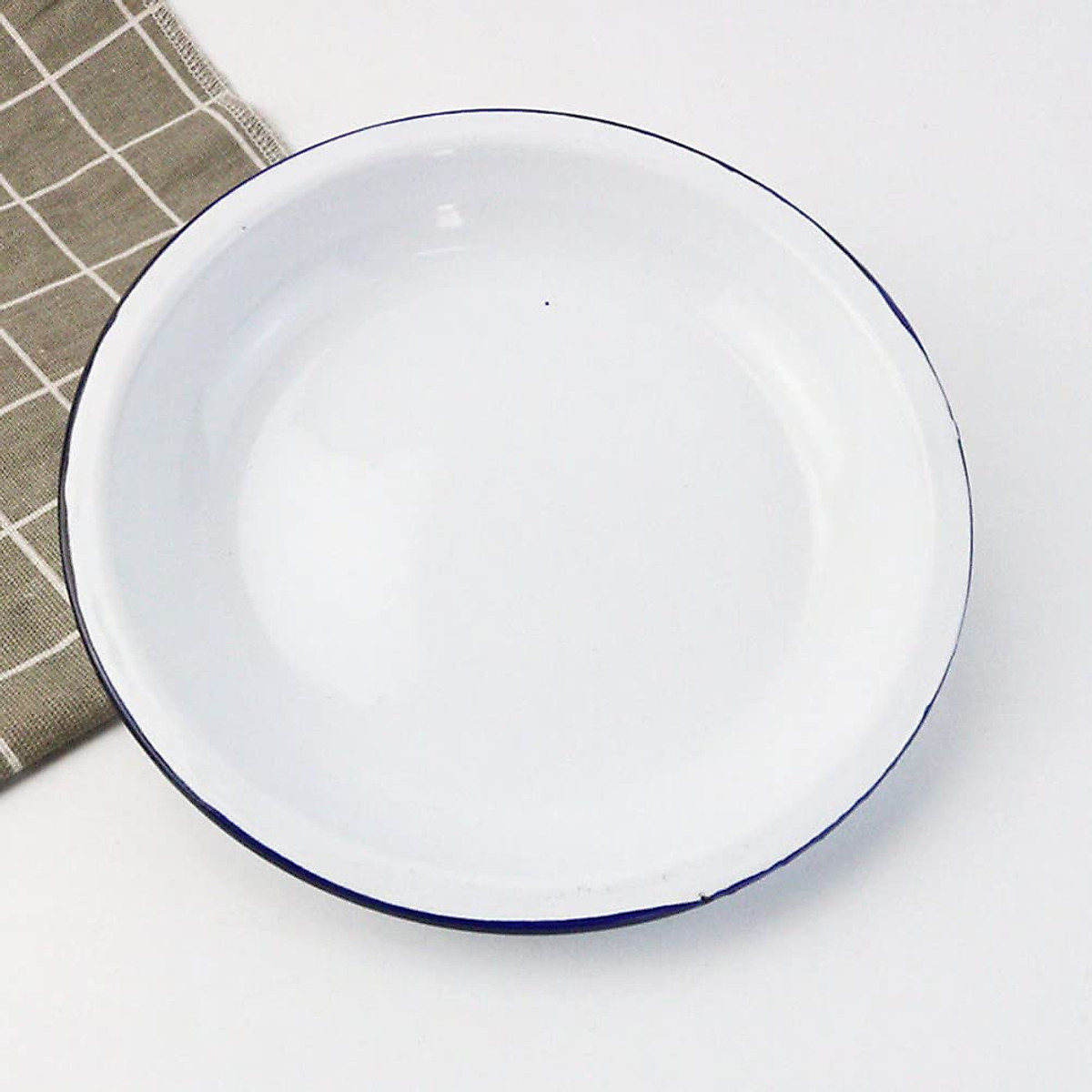 Ipetboom Enamel Plates 2pcs Enamelware Dinner Serving Platter Trays Retro White Round Shallow Bowls Vintage Enamel Basin Mixing Bowls with Blue Rim 18CM