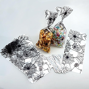 FAZHBARY 100 PCS Halloween Cellophane Bags Black Spider Halloween Goodie Bags Candy Spider Web Treat Bag Cello Bags Gift Bags for Party Wrapping Supplies