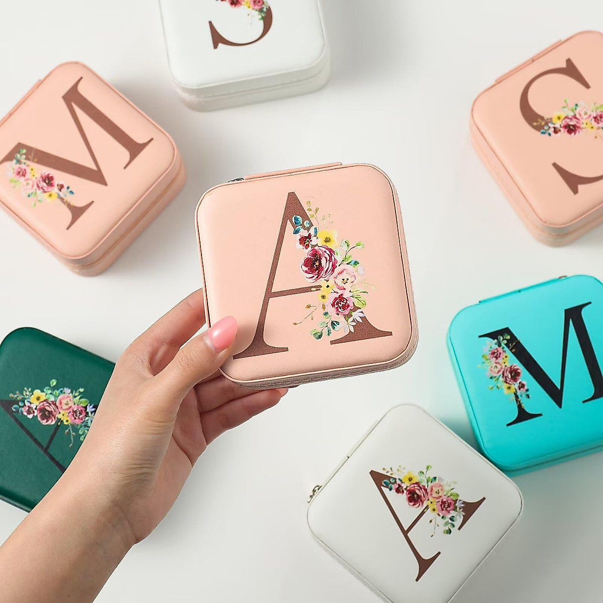 Parima Gifts for Women - Personalized Birthday Gifts for Women, Gifts for Women, Women Gifts Idea, Pink Initial Travel Jewelry Case Jewelry Box for Women Jewelry Organizer - Letter L, Pink