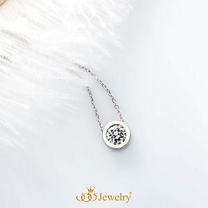 555Jewelry Stainless Steel Round CZ Cubic Zirconia Engraved Cut Solitaire Sparkly Bezel Set Halo Tiny Minimal Circle Fashion Accessory Jewelry Hanging Pendant Necklace, Silver