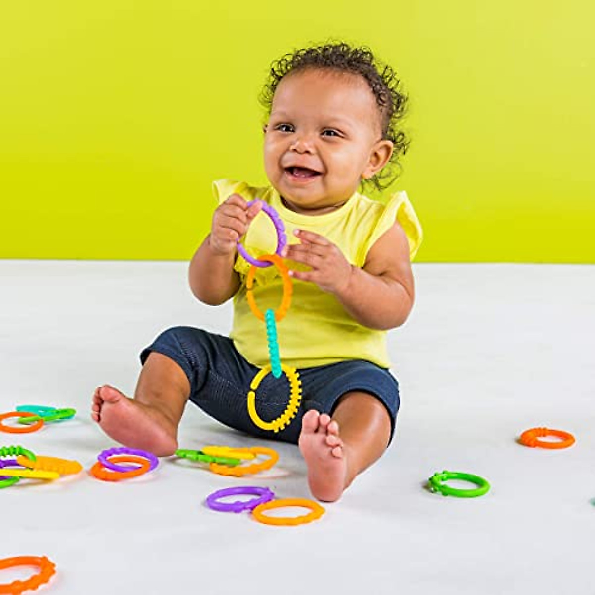 Bright Starts Lots of Links Rings - for Stroller or Carrier Seat - BPA-Free 24 Pcs, Ages 0 Months Plus