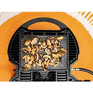 nomadiQ Portable Gas Grill + Protective Sleeve + Griddle