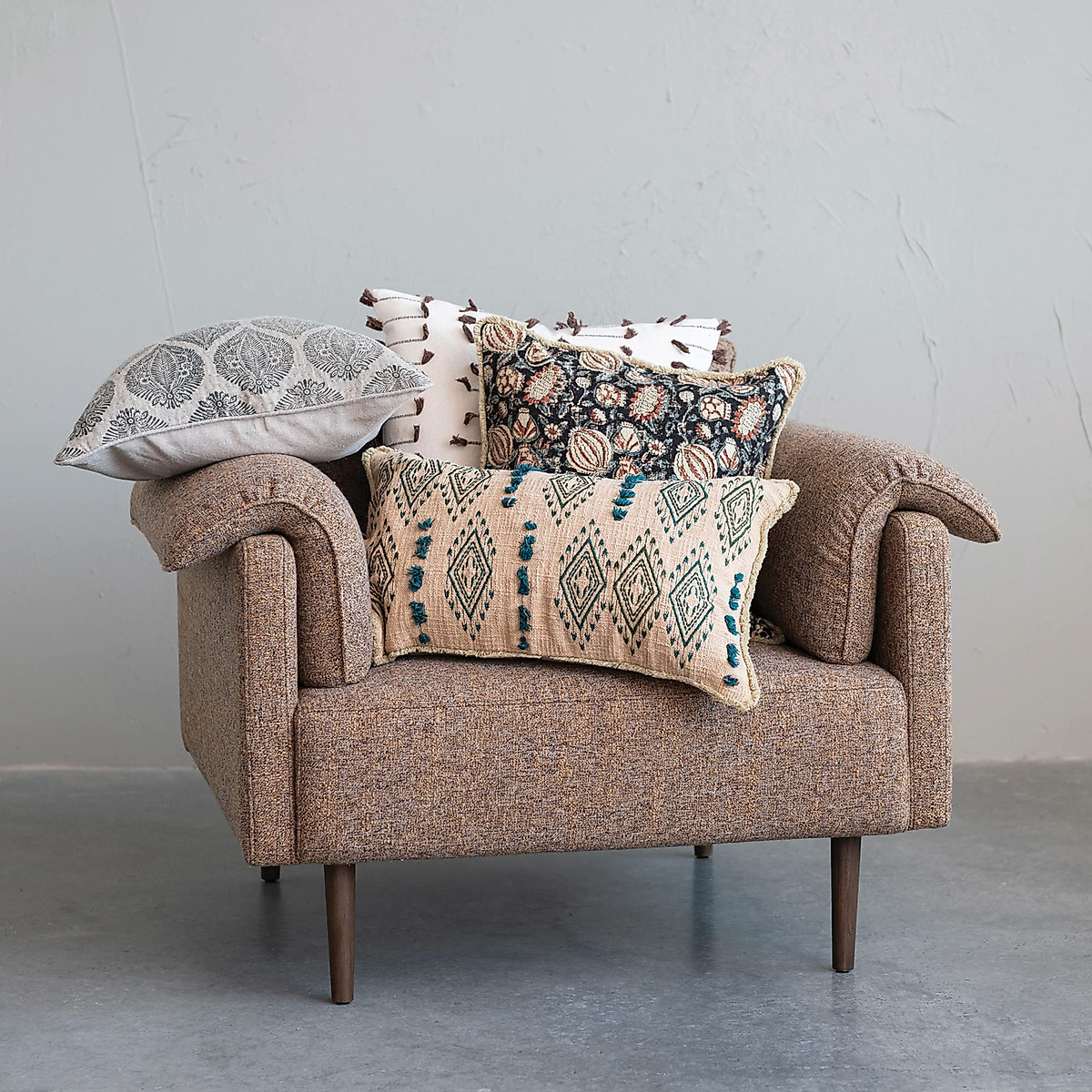 Creative Co-Op Linen and Cotton Pillow Cover with Botanical Print, Natural and Black