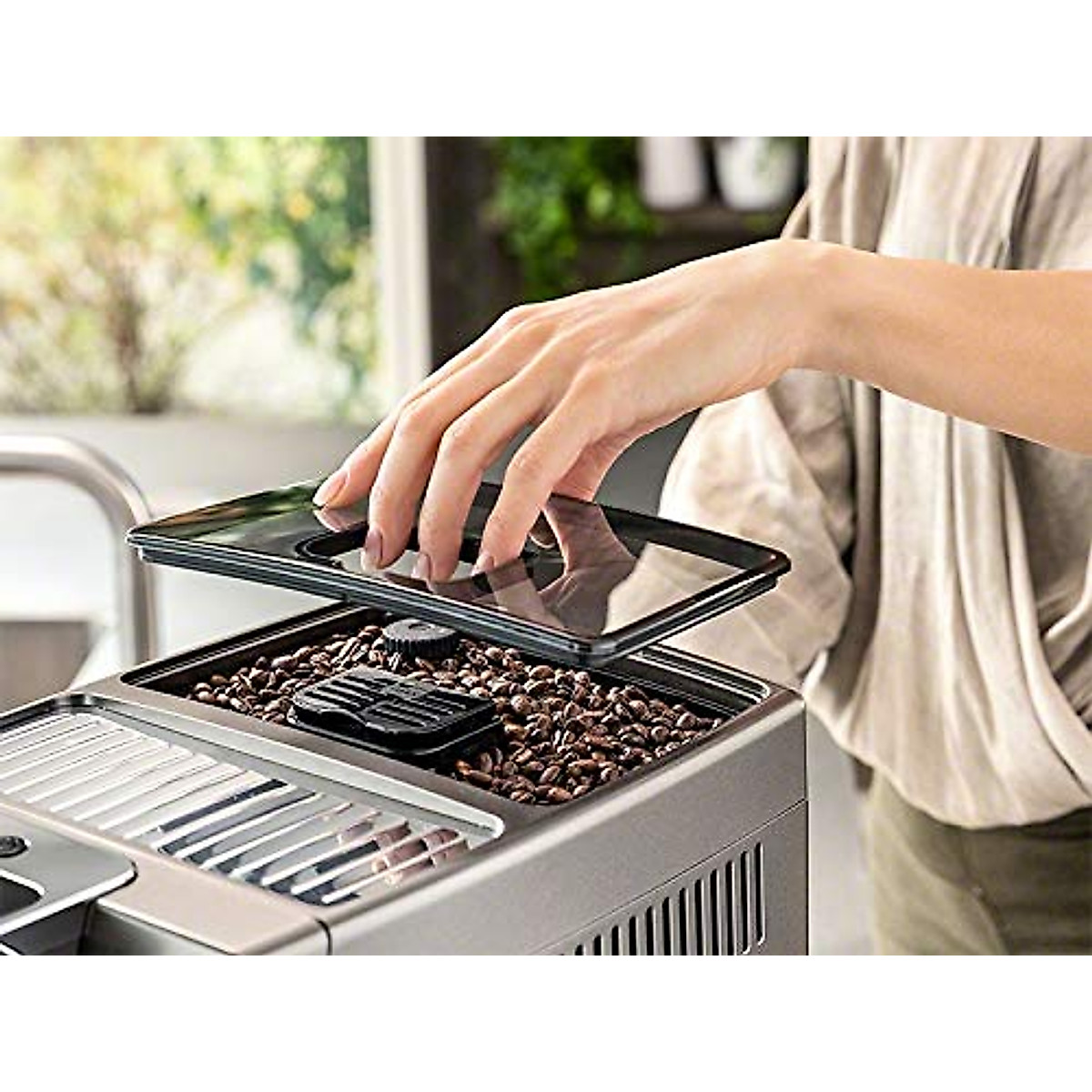 De'Longhi ECAM37095TI Dinamica Plus with LatteCrema System, Fully Automatic Coffee Machine, Colored Touch Display,Titanium