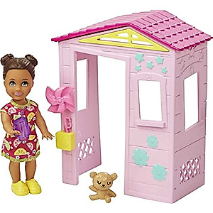 Barbie Skipper Babysitters Inc. Accessories Set with Small Toddler Doll & Pink Playhouse, Plus Pinwheel, Teddy Bear & Cup, Gift for 3 to 7 Year Olds