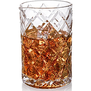 Tebery 2 Pack Crystal Cocktail Mixing Glass, 22Oz Thick Bottom Seamless Bar Mixing Pitcher, Professional Quality