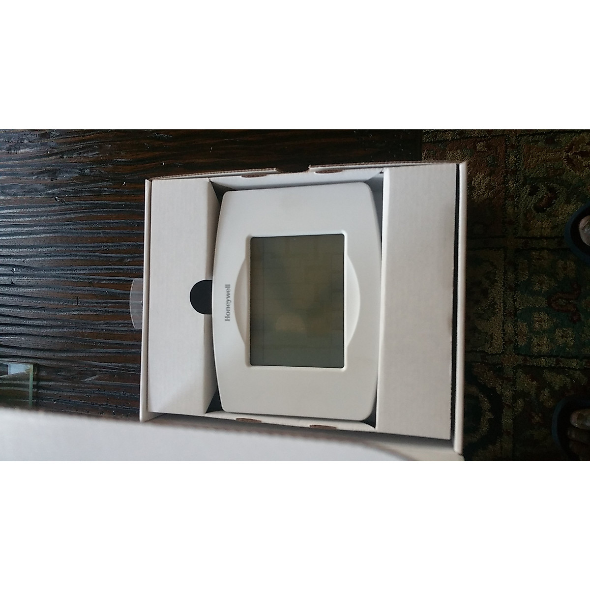 Honeywell RTH8580WF 7 Day Wi-Fi Programmable Touchscreen Thermostat, White