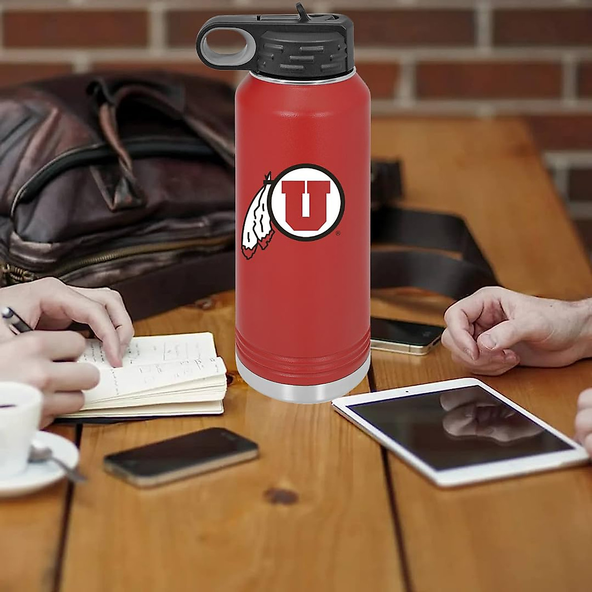 Game Day Outfitters Utah 32oz Stainless Steel Double Walled Red Beverage Bottle with Flip Straw Spout - College Gear for Playoff Season – For Office, Home or Auto – Show your Utes Pride