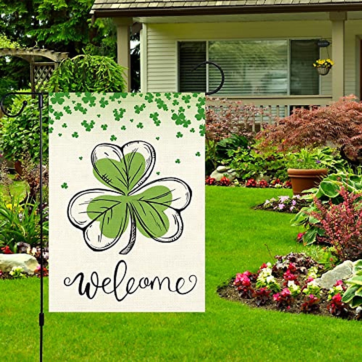 Heyfibro Welcome St. Patrick's Day Garden Flag Vertical Double Sided Green Shamrock Garden Flag St Patrick's Day Irish Small Mini Burlap 12x18 Inch Flags for Outside Decoration(ONLY FLAG)