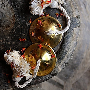 De Kulture Handmade Pure Brass Manjeera Percussion Instrument Indian Cymbal Clapper Bell For Religious Ceremonies Bhajans Healing Yoga Meditation, 3X1 (DH) Inches