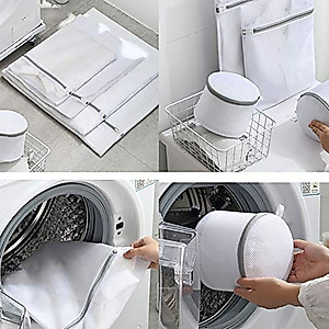 IDOSYS 4 Packs Laundry Mesh Bag with Reusable Laundry Balls Washing Bags in Different Size Reusable and Durable Mesh Wash Bags (1 L,1 M, 1 S and 1 Bra Bag)