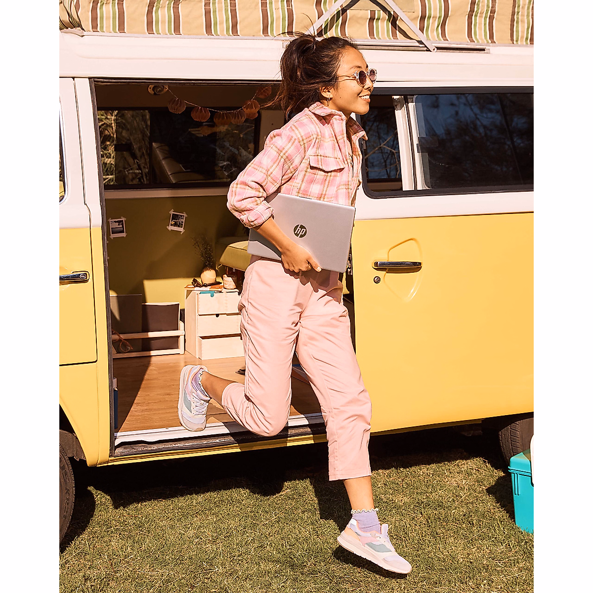 HP 14 Laptop, Qualcomm Snapdragon 7c Processor, 8 GB RAM, 128 GB eMMC, 14-inch Full HD Touchscreen, Windows 11 Home, Thin & Portable, Long Battery Life, Wi-Fi 5 & Bluetooth 5 Combo (14-ed0010nr, 2021)