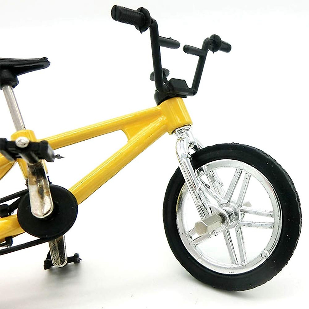 NSVJVY 18 Pieces Mini Finger Toys Skatepark Set Finger Skateboards Finger Bikes Scooter Tiny Swing Board Fingertip Movement Favors Replacement Accessories (Size:18PCS)