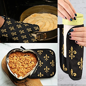 ZZAEO Golden Fleur-De-Lis Floral Black Oven Mitt and Potholder Set, Heat Resistant BBQ Gloves Kitchen Accessories for Cooking Grilling Baking