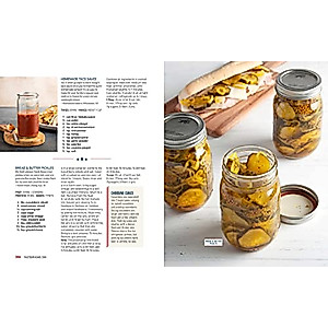 Taste of Home All-American Cookbook: 370 Ways to Savor the Flavors of the USA