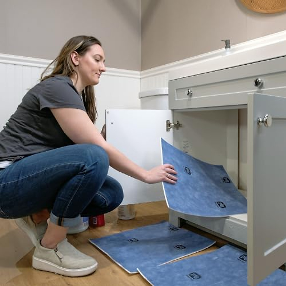 PIG Water Absorbent Mat - Reusable - 50 Pack - 15" x 19" Pads - Blue and White - PM50539