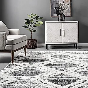 nuLOOM Prissy Abstract Trellis Textured Shaggy Tassel Area Rug, 5' 3" x 7' 6", Grey