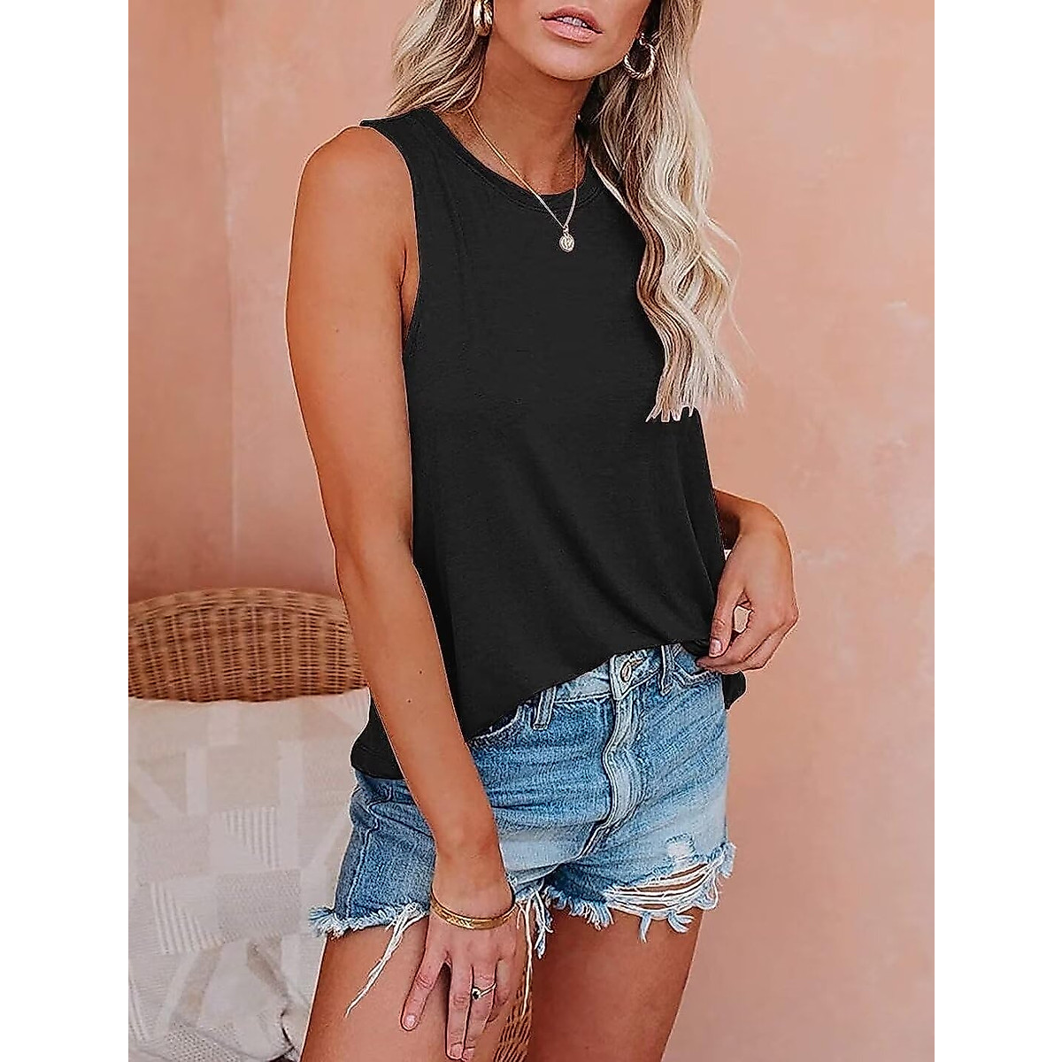 Bliwov Womens Fashion Tank Tops Crewneck Loose Fit Basic y2k Going Out Clothes Casual Summer Sleeveless Shirts for Women 2024 Black