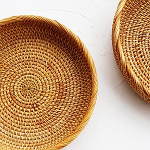 I-lan 10 Inch Round Bread baskets with 2" Wall, Rattan Fruit Basket with Rolled Edge, Decorative Natural Basket Wicker Bowl for Nuts, Candy Catch All Dish, Storage, Coffee Table, Brown, L