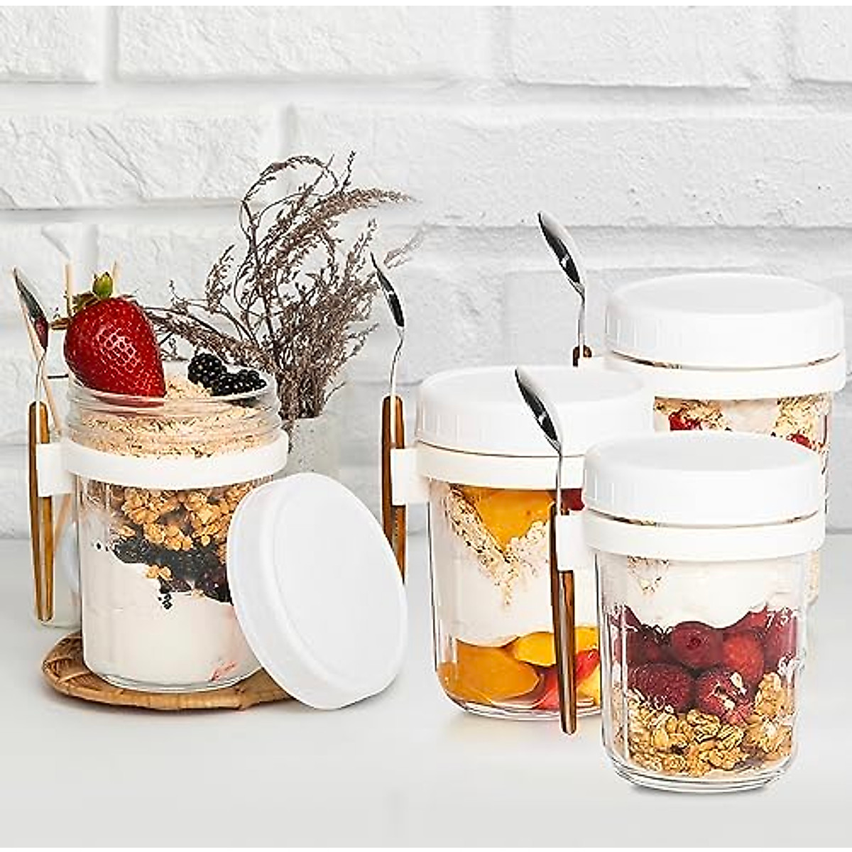 4 Pack Overnight Oats Containers with Lids and Spoons, 16oz Glass Mason Meal Prep Container Microwave Safe,Airtight Glass Jars,Oats Overnight,Yogurt Parfait Fruit Cereal With Measurement Marks