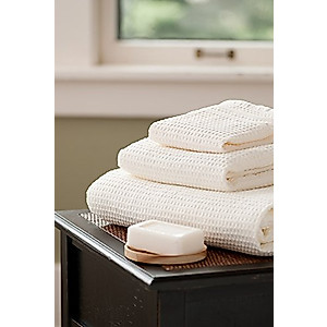 GILDEN TREE Waffle Towel Quick Dry Thin Exfoliating, 4 Pack Washcloths for Face Body, Classic Style (Cream)