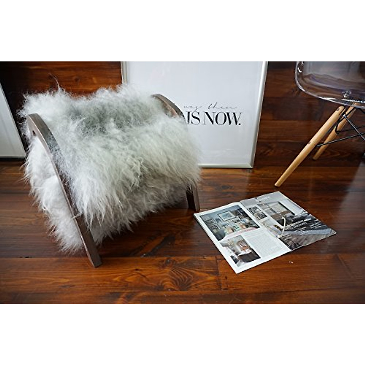 MILABERT Oak Wood Magazine Rack with Genuine Silver Norwegian Pelssau Sheepskin Rug - Soft Curly Wool - Design Furniture (MR10)