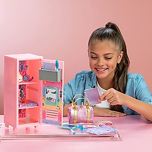 REAL LITTLES - Collectible Micro Locker with 15 Stationary Surprises Inside! (25263)