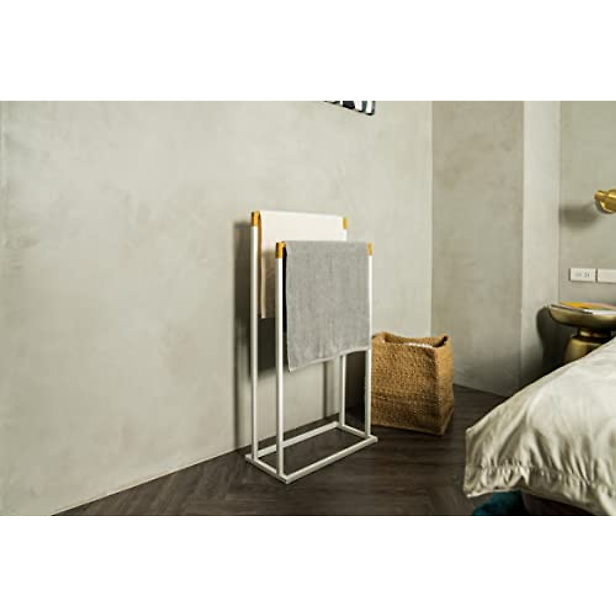 ikloo 33 Inch 2-Tier White Metal Freestanding Bathroom Towel Rack Stand with Bamboo Wood Bar, Laundry Room Drying Rack Holder, Bathroom Storage Organizer.