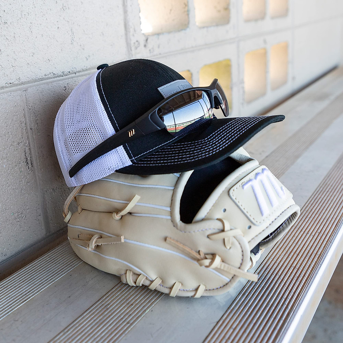 Marucci - MV108 2.0 Matte Black-Violet W/Charcoal Mirror (MSNV1082-MB-V-BK)