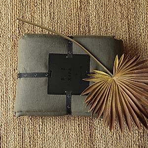 XZ XIFA 100% Natural French Flax Linen Duvet Cover King, Olive Green Cooling Duvet Cover Set, Soft,Textured,Lightweight,Fluffy Linen Bedding Cover Set for Hot Sleepers(1Duvet Cover,2Pillowcases)