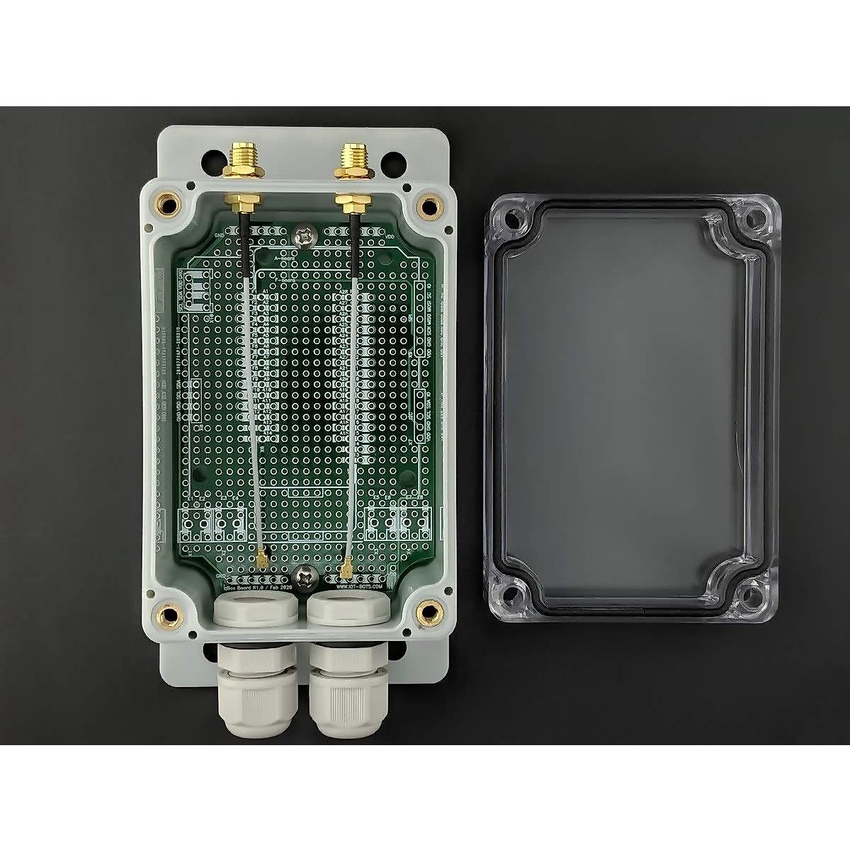 qBox DIY IOT Enclosure Kit (Two SMAs), IOT Enclosure for Arduino MKR Feather ESP32 Cellular LoRa WiFi Board, Waterproof IP65 Enclosure with Glands, prototyping PCB and Two SMA connectors