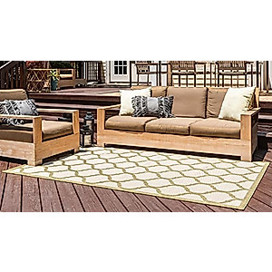 Unique Loom Outdoor Trellis Collection Area Rug - Moroccan (7' 1" x 10' Rectangle, Beige and Olive/ Beige)