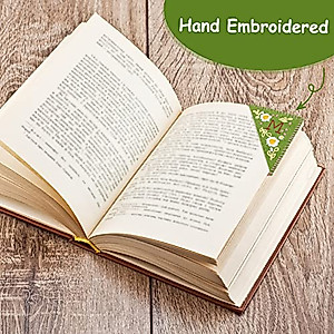 TIESOME Personalized Hand Embroidered Corner Bookmark, Hand Stitched Felt Corner Letter Bookmark Felt Triangle Bookmark Cute Flower Letter Embroidery Bookmarks for Book Lovers (M, Summer)