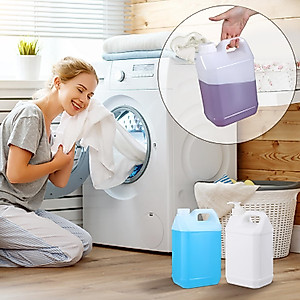 UMETASS 1 Gallon Plastic F-Style Jug (4-Pack) Reusable Food-Safe, Heavy-Duty HDPE Containers for Water, Sauces, Soaps, Detergents, Honey Liquids with Screw-On Cap and Pump Cap (Translucent, 1 Gallon)