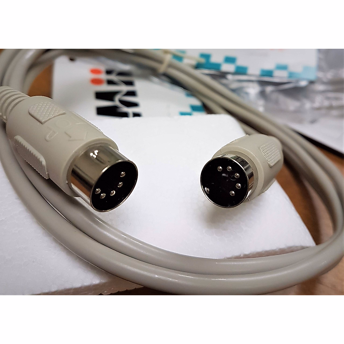 Mii Pro Cable - PC Accessories 10' Din5 M/M Straight Through 10 Feet Male to Male MIDI Cable Din 5 at Keyboard, Midi or Switch Box Cable (Din5-10FT-MM)