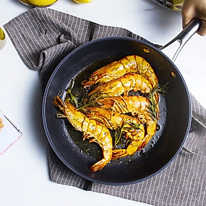 TECHEF - Onyx Collection Nonstick Frying Pan Skillet Set, PFOA-Free, Dishwasher Oven Safe, Stay-Cool Stainless Steel Handle, Induction-Ready, Made in Korea (8-inch and 10-inch)