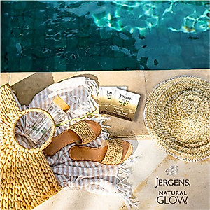 Jergens Natural Glow Instant Sun Sunless Tanning Towelettes, Single-Use Self Tanner Wipes for Flawless, Natural-Looking Color, 6 Count
