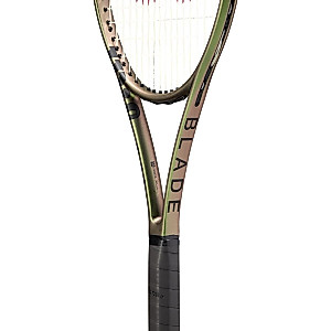 Wilson Blade 98 (18x20) v8 Tennis Racquet (4_1/2)