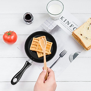 Housoutil Small Cast Iron Skillet Fry Pan, 5 inch/ 12cm Egg Frying Pan Non- stick Omelet Pans Suitable for Gas Stove, Induction Cooker, Halogen Stove