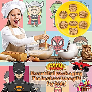 Crethinkaty Cartoon Cookie Cutter-8 Plastic Cookie Stamp- Cartoon Fun Cookie Mold, Children's Baking Set.