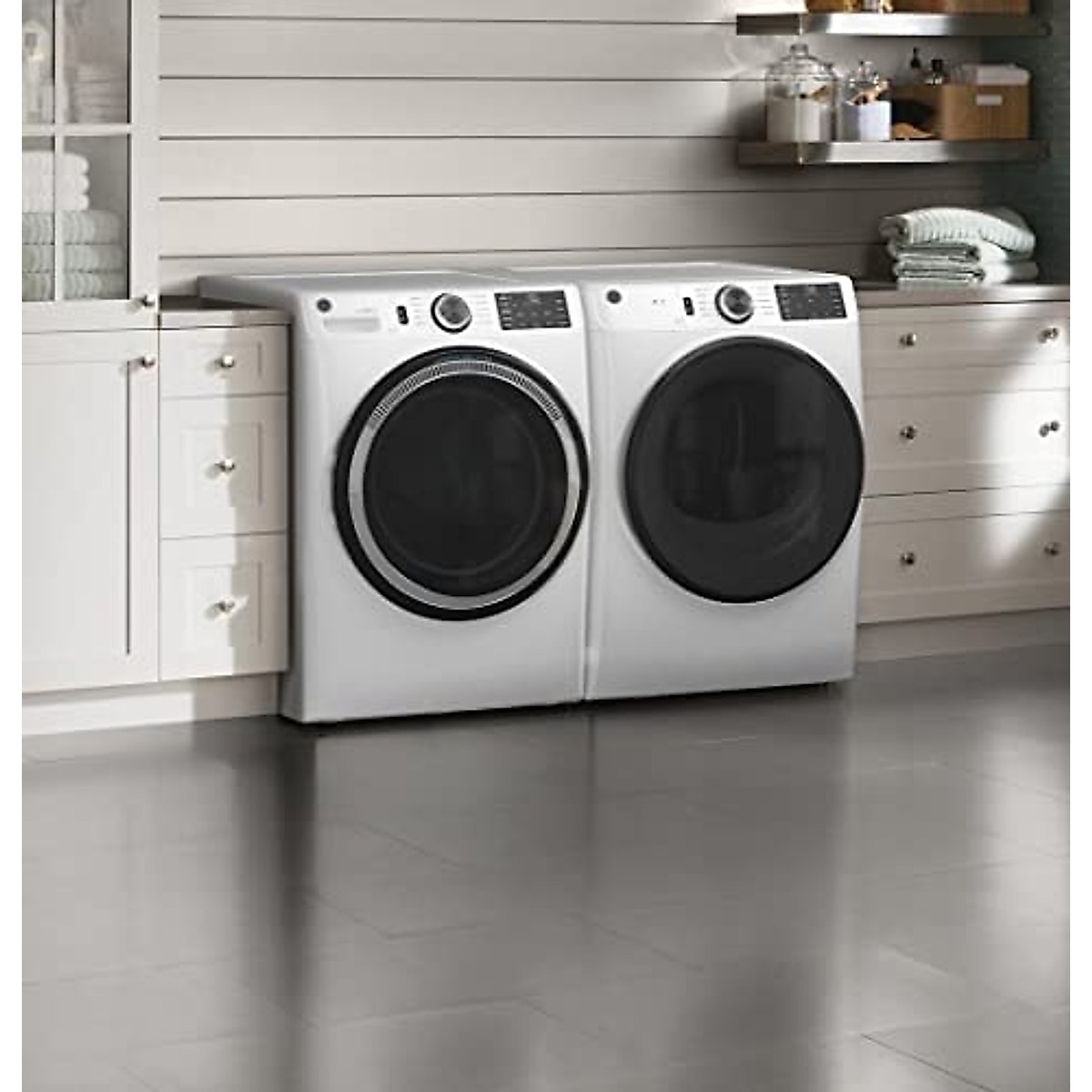 GE® 4.8 cu. ft. Capacity Smart Front Load ENERGY STAR® Washer with UltraFresh Vent System with OdorBlock™ and Sanitize w/Oxi