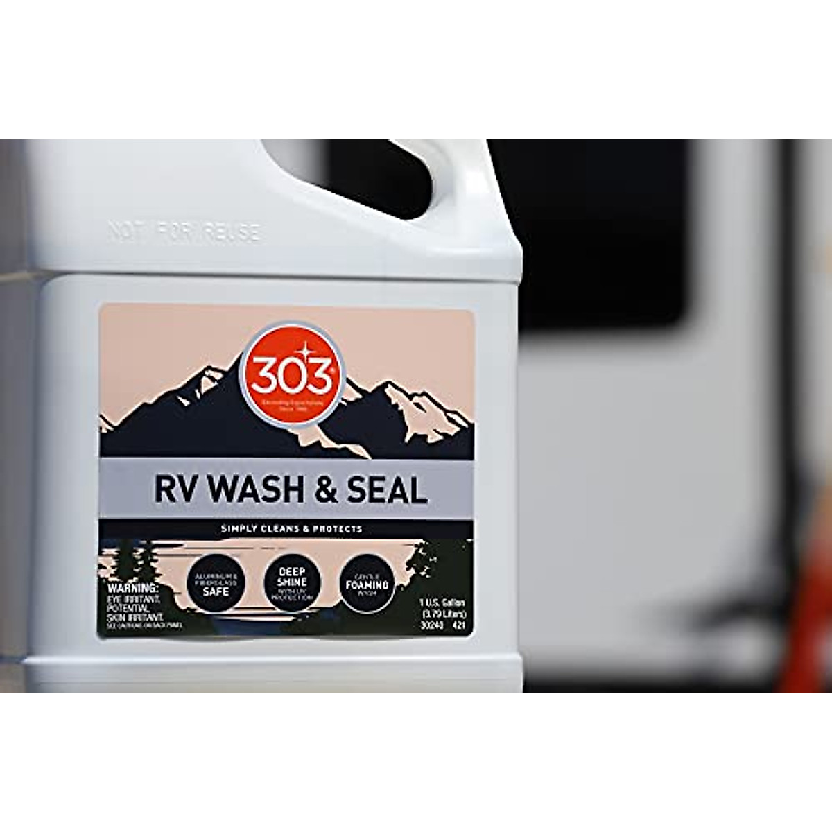 303 Products RV Wash & Seal - Clean, Streak-Free Finish, pH Neutral with High Foaming Formula, Provides A Deep Gloss Finish on RVs, Campers, Pop-ups, and Motorhomes, 1 Gallon (30240)