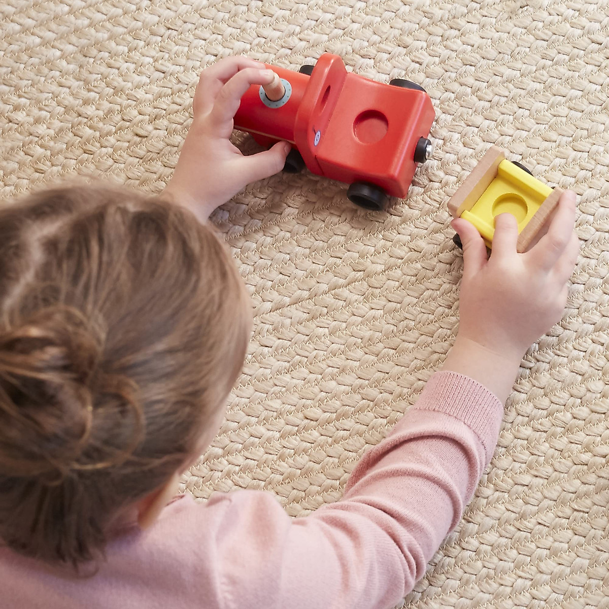 Peppa Pig Toys Wooden Toy Train Made from Responsibly Sourced Wood, Wooden Toys for 2 Year Old Girls and Boys and Up (Amazon Exclusive)