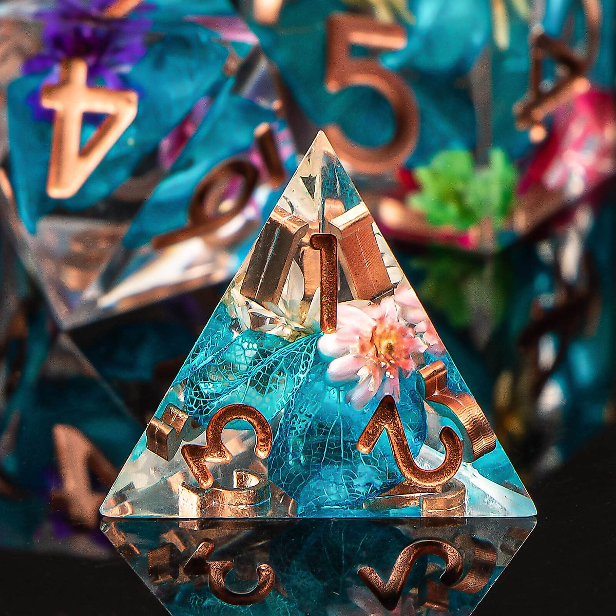 KERWELLSI DND Sharp Edge Dice Set, 7 Piece Resin Dice Set, Polyhedral Dice Set for Dungeons and Dragons Dice, Flower D&D Dice Set, RPG Role Playing D and D Dice D20 D12 D10 D8 D6 D4 with Box