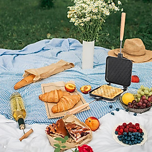 Pumtus Hot Sandwich Maker, Non-stick Grilled Panini Maker Pan with Handle, Stovetop Camping Sandwich Toaster Aluminum Flip Pan for Toast, Waffle, Breakfast