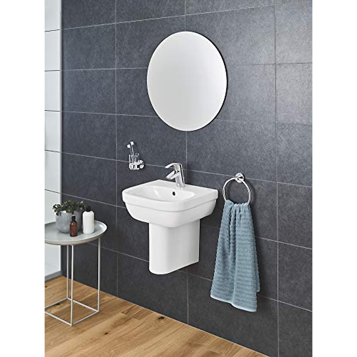 Grohe 40386001 Essentials Metal 38.19-in. Towel-Rail, 31', Starlight Chrome, 32"