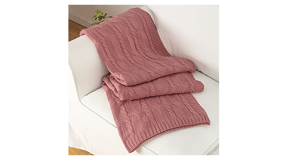 Dusty Pink Knit Throw Blanket – Cozy, Elegant & Soft for Home