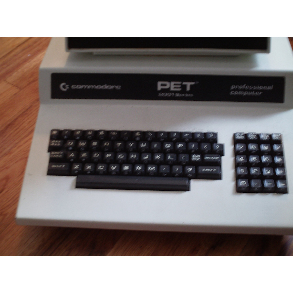 Commodore Pet 4032 Vintage Computer - Powers On Working