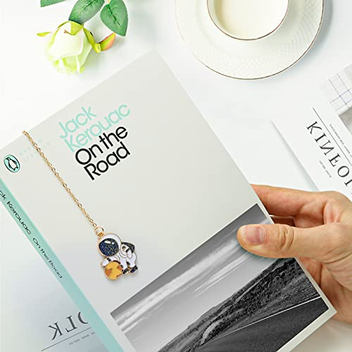 4 Pcs Metal Bookmark with Pendant Tassel Students Astronaut Brass Book Marks Girls Gift for Kids Children Teachers Girlfriend Book Lovers Lady (Astronaut)