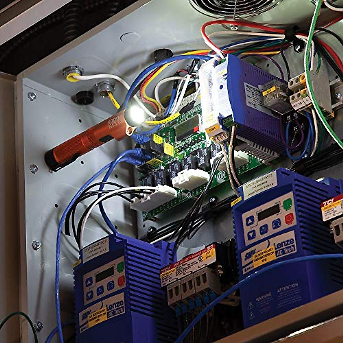 Klein Tools 56040 LED Rechargeable Flashlight, 350 Lumens, Twist Focus, Laser Pointer, Hands-Free, USB Charging Cable, for Work and Outdoor